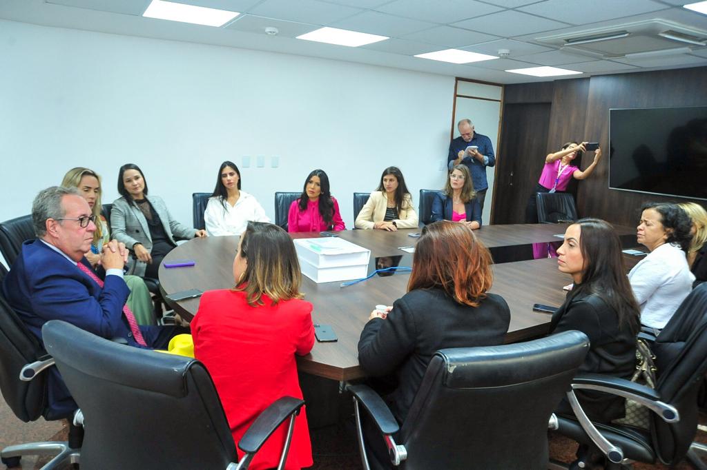 Alepe recebe OAB e startup Quero você eleita e estuda instalar ... Alepe recebe OAB e startup Quero você eleita e estuda instalar ...