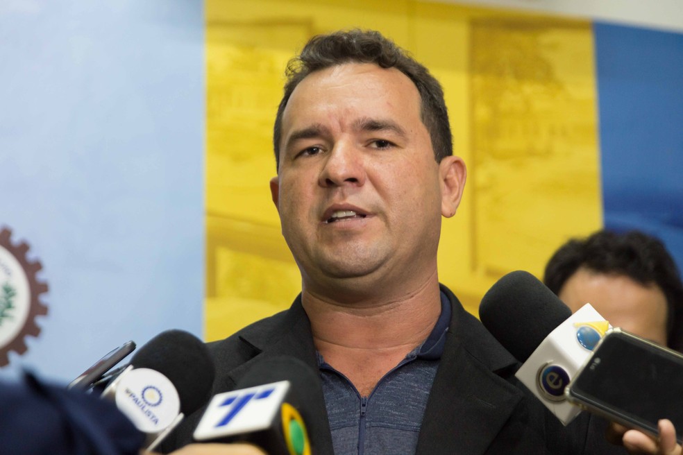 STF determina volta de Júnior Matuto à prefeitura de Paulista STF determina volta de Júnior Matuto à prefeitura de Paulista