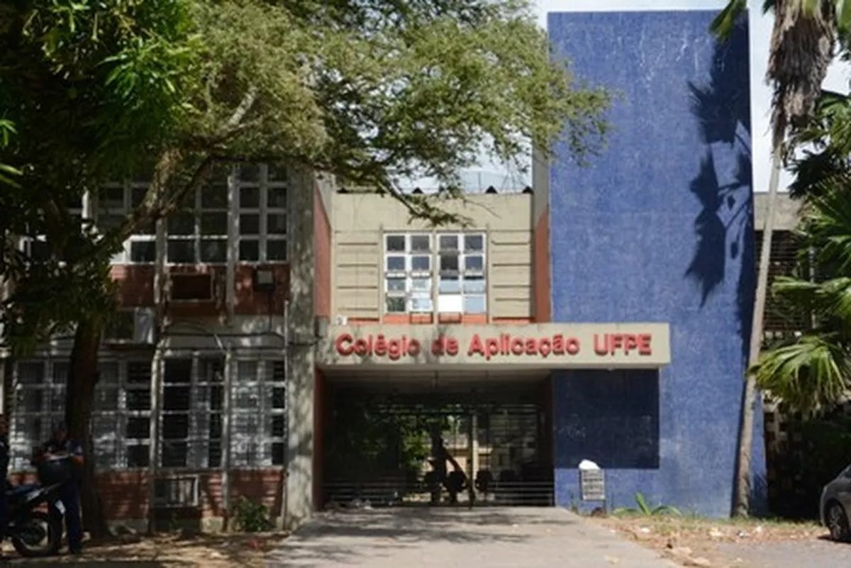 Colégio de Aplicação da UFPE abre edital com 17 vagas Colégio de Aplicação da UFPE abre edital com 17 vagas