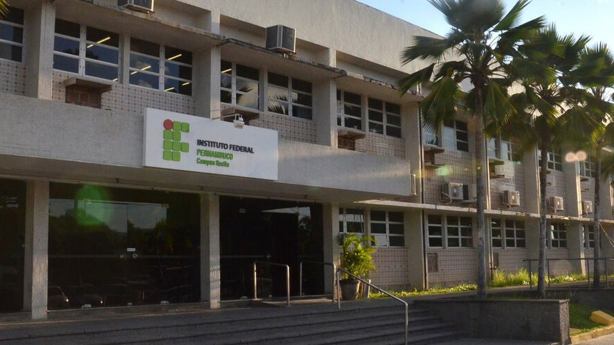 IFPE abre 2.083 vagas para cursos técnicos e superiores no semestre 2025.2